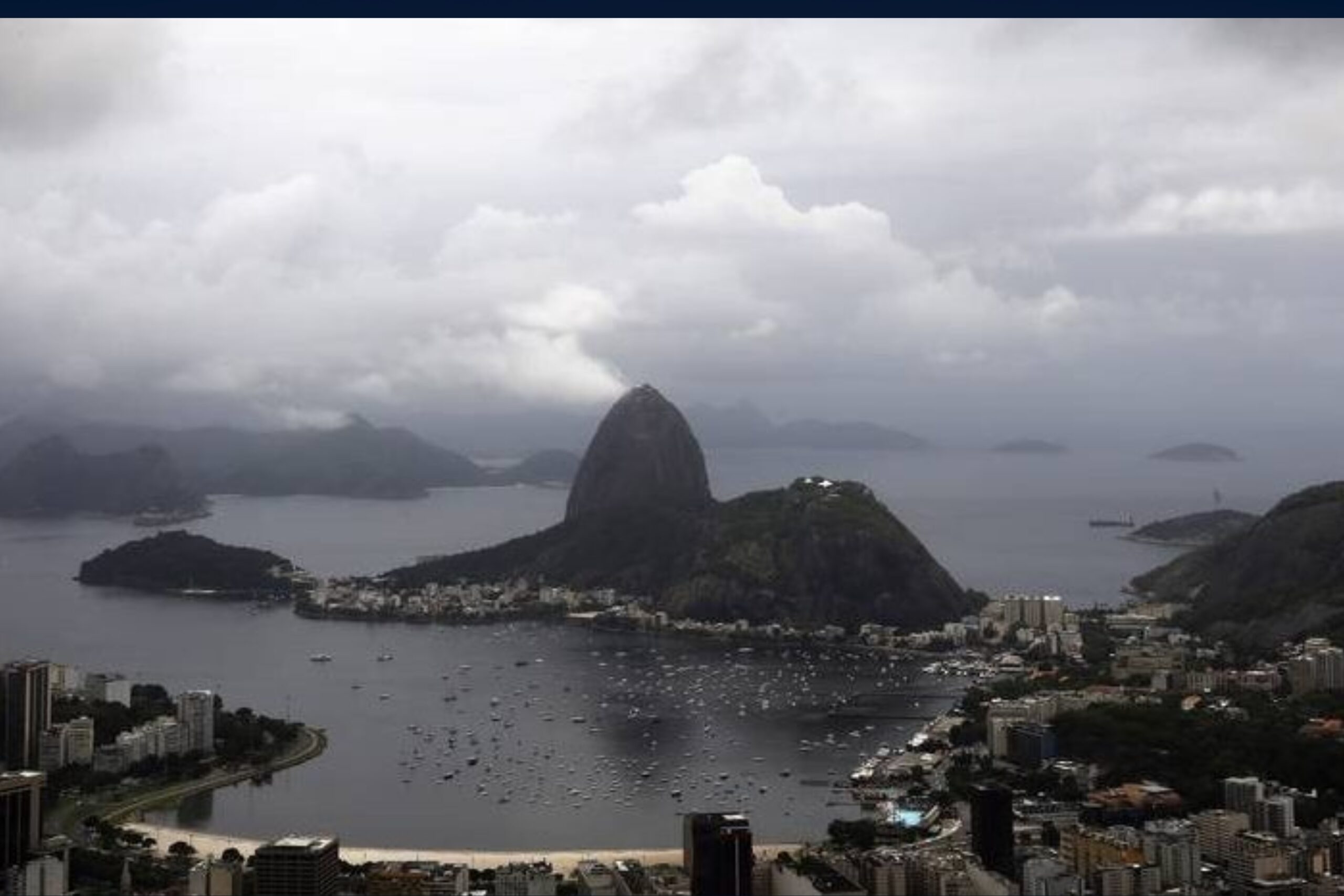 Chuva forte, ventos moderados e queda de temperatura
